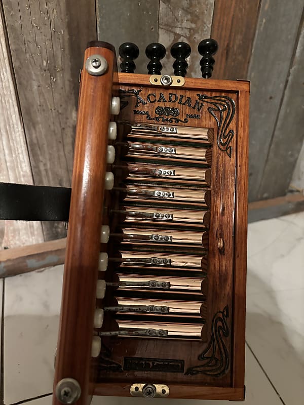 Acadiana accordion 10-key | Reverb