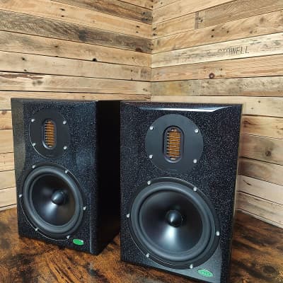 Martin Audio THV | Reverb UK