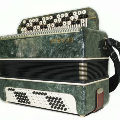 Folk Russian Bayan Tembr, Button Accordion Instrument, 100 | Reverb