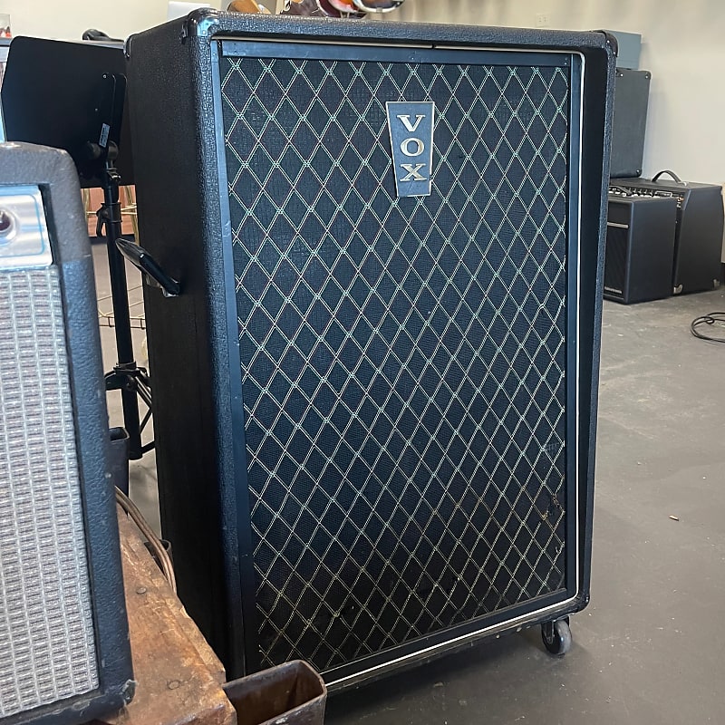 Vox Essex Bass Converted to 8ohm Cab | Reverb