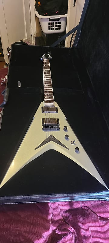Dean Dave Mustaine VMNT Silver | Reverb