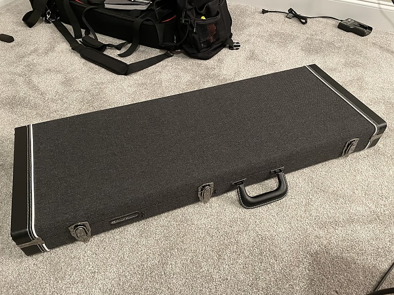 Road Runner Boulevard Series Electric Guitar Case Black Tweed | Reverb