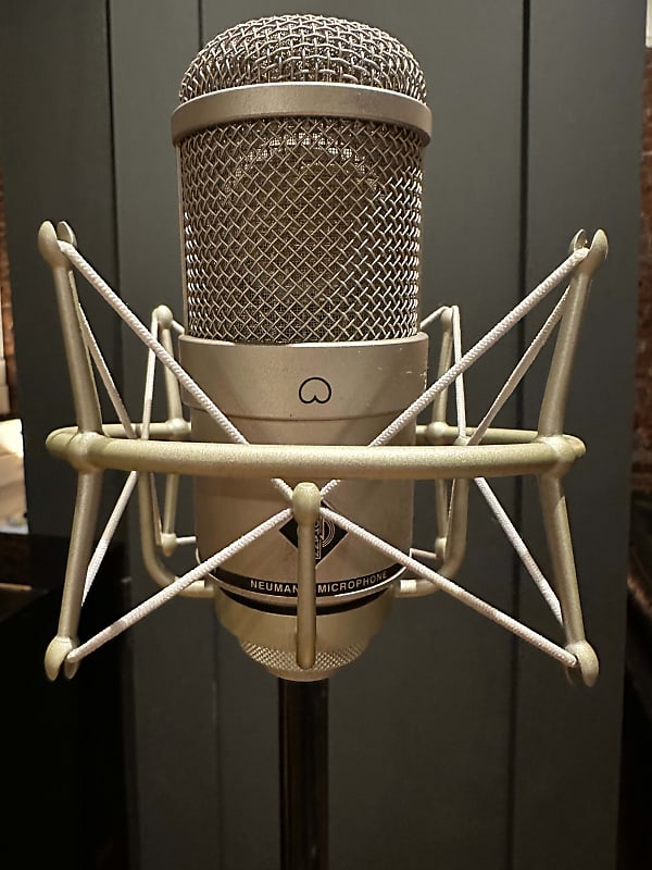 Neumann Neumann M147 Tube condenser mic with PSU and Case | Reverb