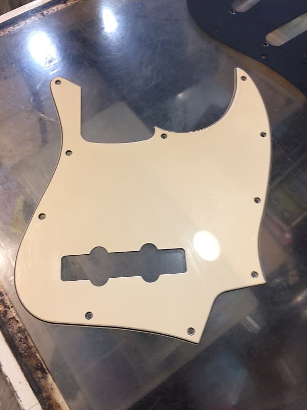 Generic Jazz bass pick guard | Reverb