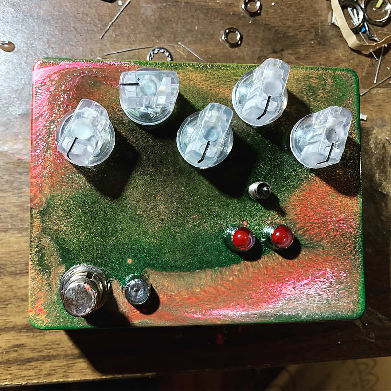 Lucid Sonic Devices Megawahna Envelope Filtered Fuzz 2021 UV | Reverb