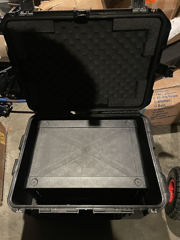 SKB 3i-2317M146U iSeries 6U Fly Rack Case | Reverb