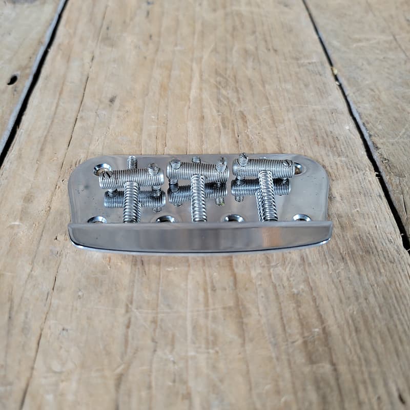 Fender Musicmaster Duo Sonic Bridge with saddles - | Reverb Canada