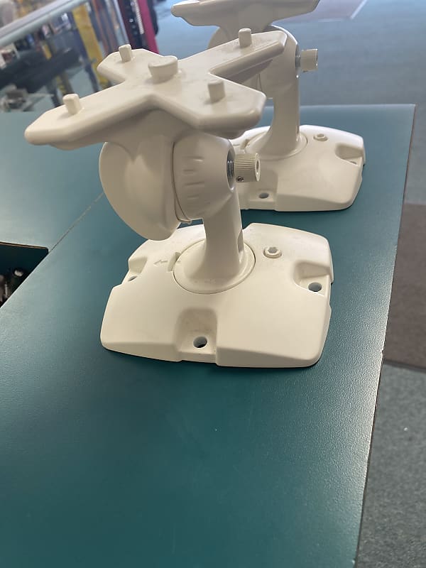 Qsc X Mount speaker brackets White AD-S pair | Reverb