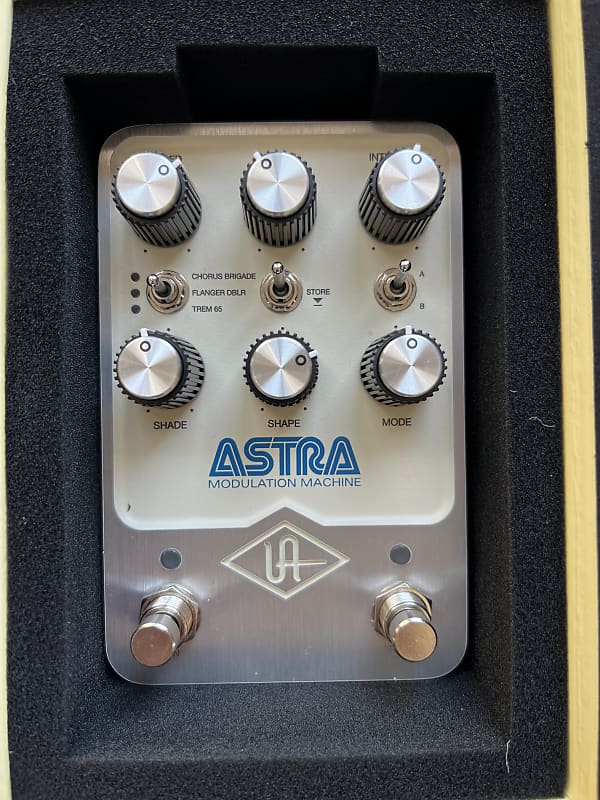 Universal Audio Astra Modulation Machine 2021 - Present - | Reverb