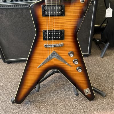Dean ML - Burst | Reverb