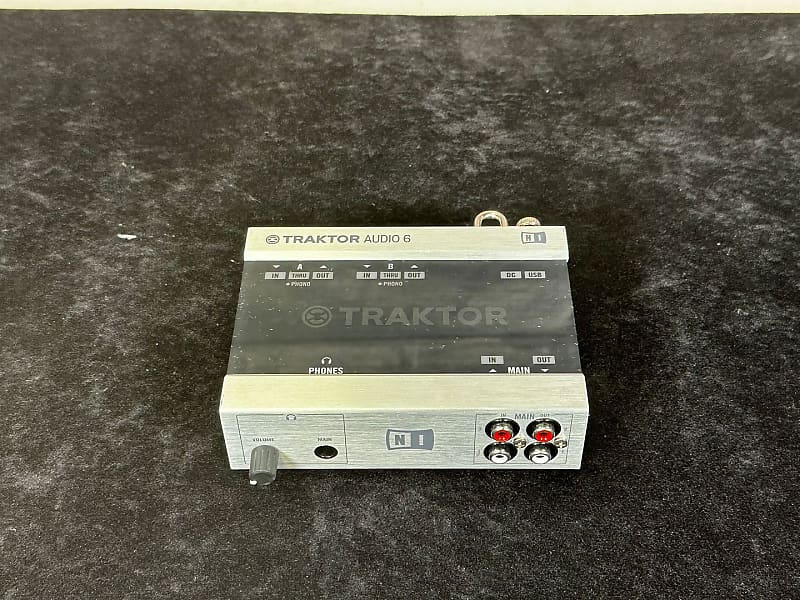 Native Instruments Traktor Audio 6 Audio Interface | Reverb