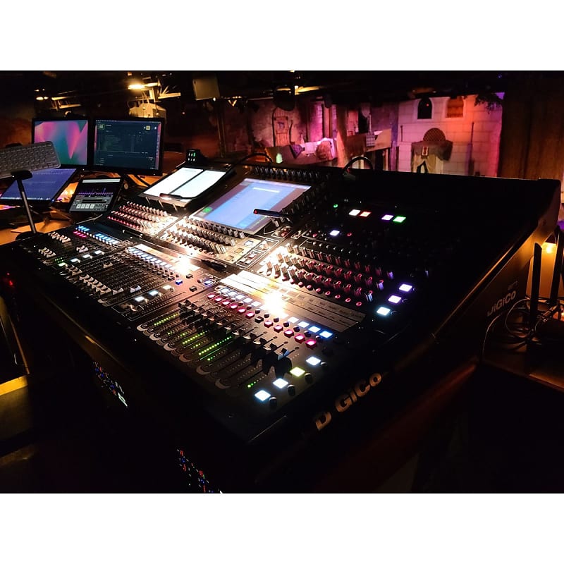 DiGiCo SD10 Digital Mixing Control Surface (Used) | Reverb Canada