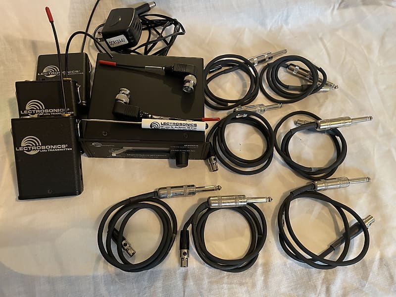 Lectrosonics R400a Block 22 w/ 3 Transmitters & Cables | Reverb
