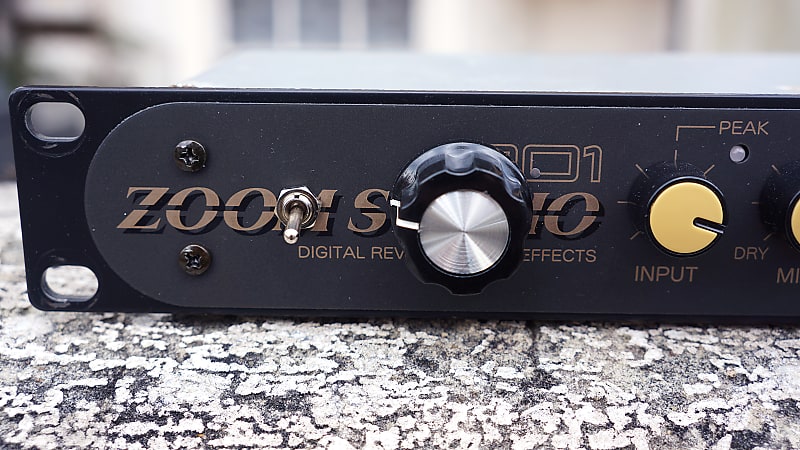 Zoom 1201 multi FX - circuit bent with reclocking, CV input & | Reverb