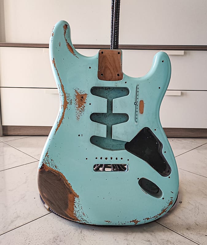 Real Life Relics Body Stratocaster Fender Relic 2022 | Reverb