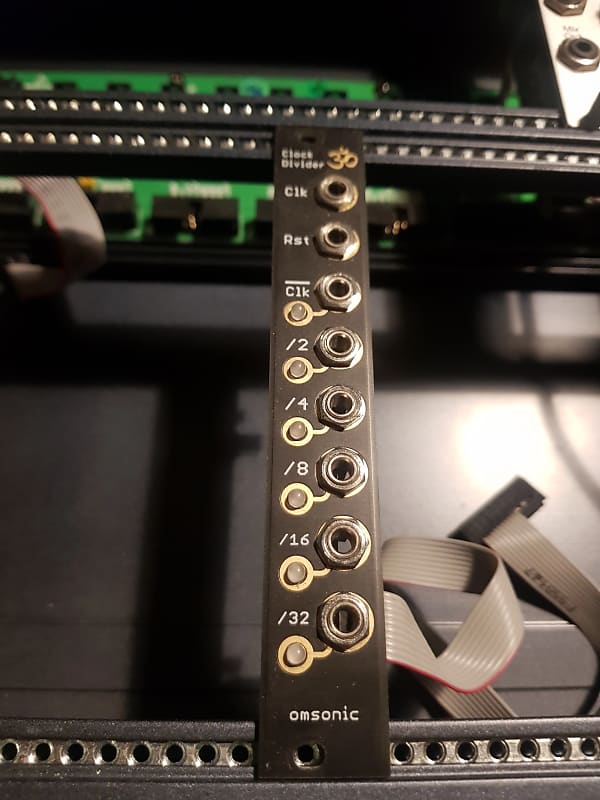 Om Sonic Clock Divider | Reverb