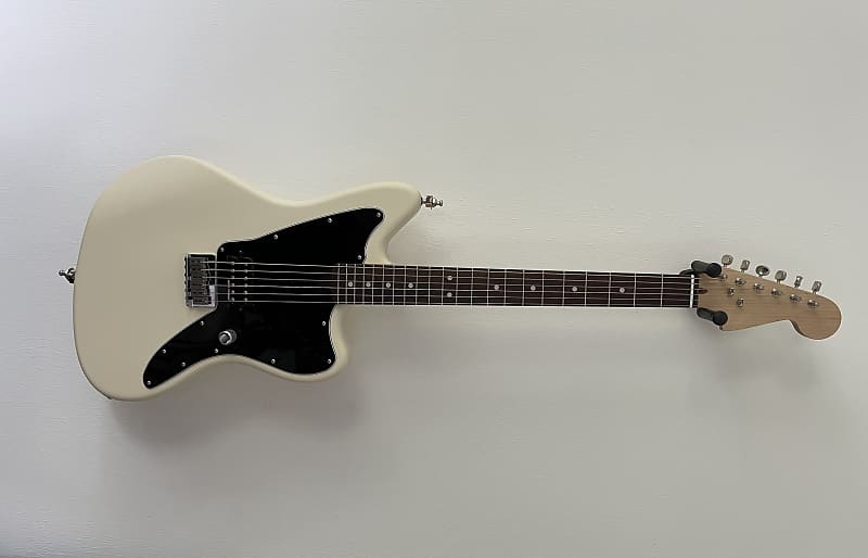 Fender Jazzmaster Custom Build, Tom DeLonge Signature | Reverb España