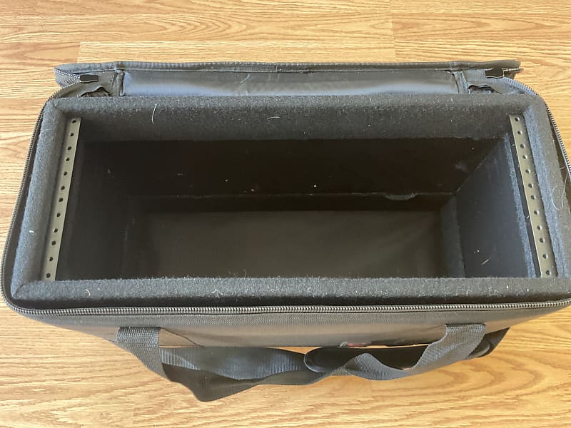 odyusa Rack mount 2020 - Paded | Reverb