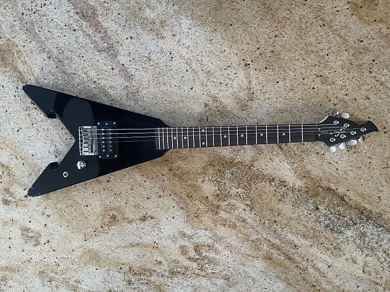 First Act Me276 2000 - Gloss | Reverb