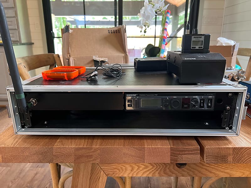 Shure P9T Transmitter, Shure P9RA Body pack, SBC200-US Dual | Reverb