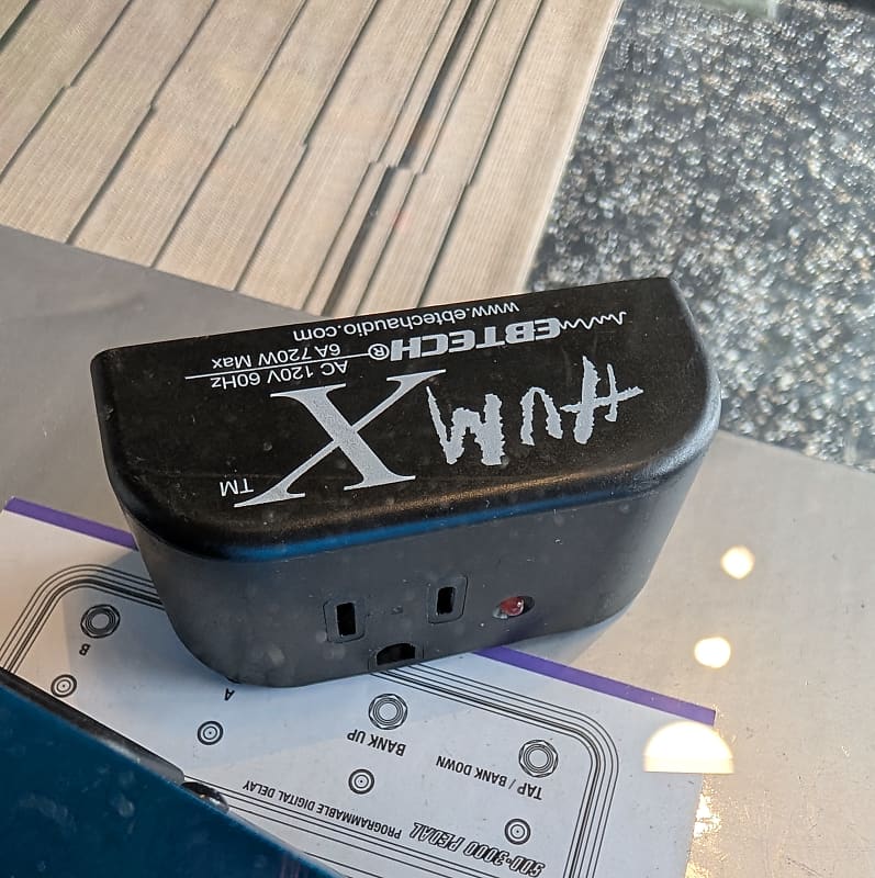 Ebtech Motley hum x ground loop hum eliminatior | Reverb