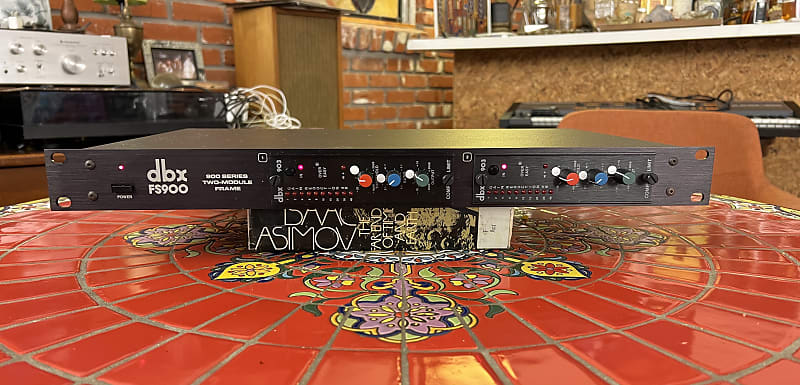 dbx FS900 Rack with Two 903 Compressor Limiters | Reverb