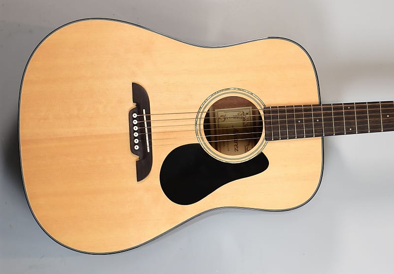 RD8 Dreadnought - Natural, Recent | Reverb