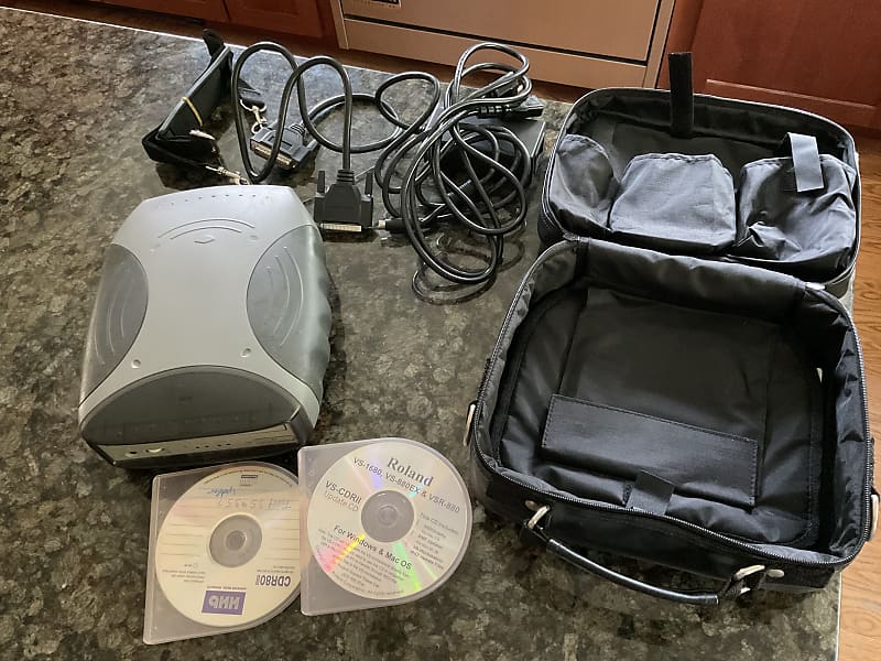 Roland Que!Drive QPS-525 CD-RW 25 Pin SCSI External Drive / | Reverb