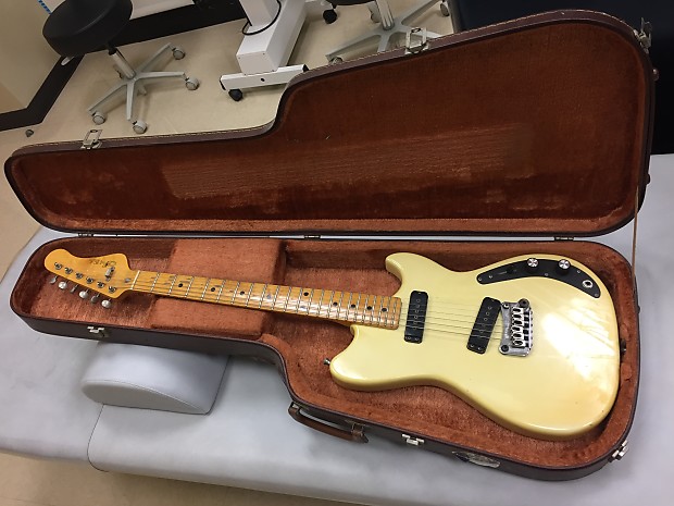 RARE 1980's G&L SC-2 Original Vintage ! w/ Case | Reverb