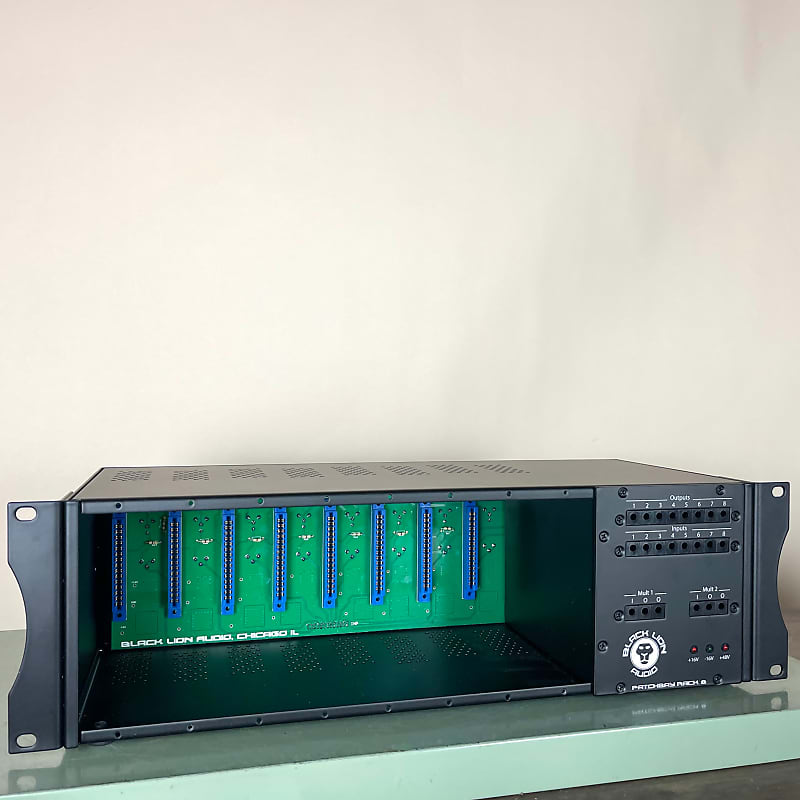 Black Lion Audio 8 space 500 Series rack with patch bay | Reverb