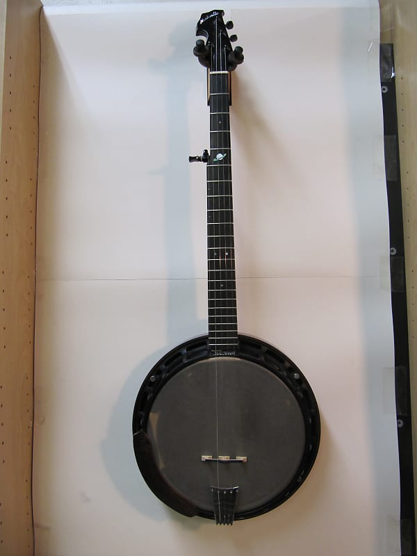 Nechville Banjo Saturn 5 String with Calton flight case | Reverb