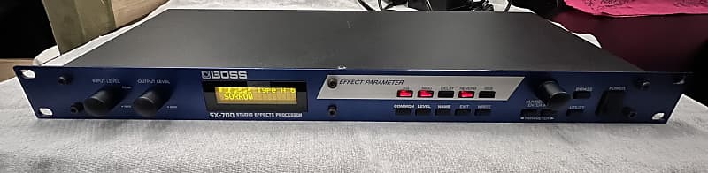 BOSS SX-700 Studio Effects Processor with Power Supply | Reverb