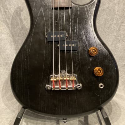 Vantage X-88 Fretless 1983 - Black | Reverb