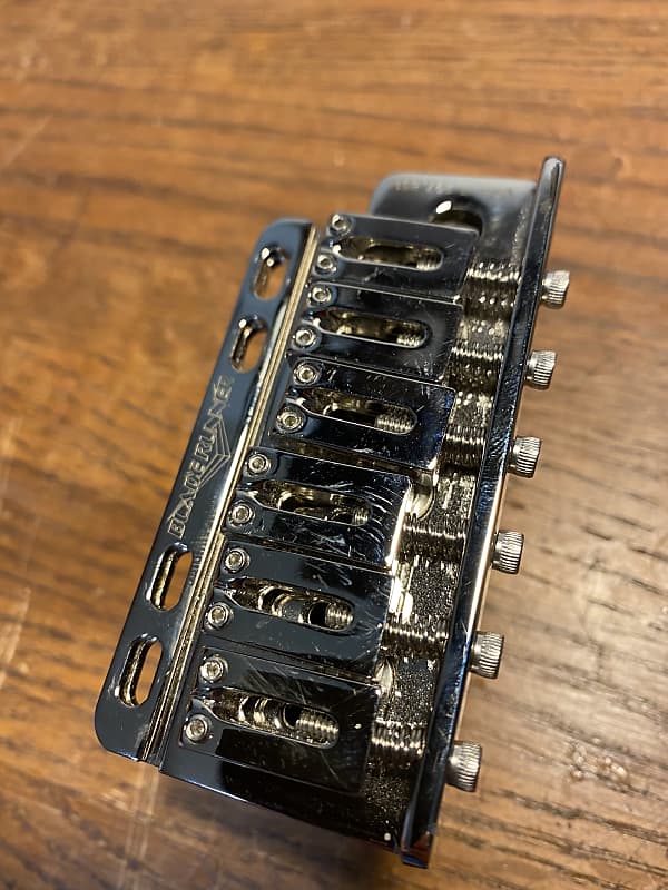 Super-Vee BladeRunner Tremolo for Stratocasters - 6-Screw | Reverb