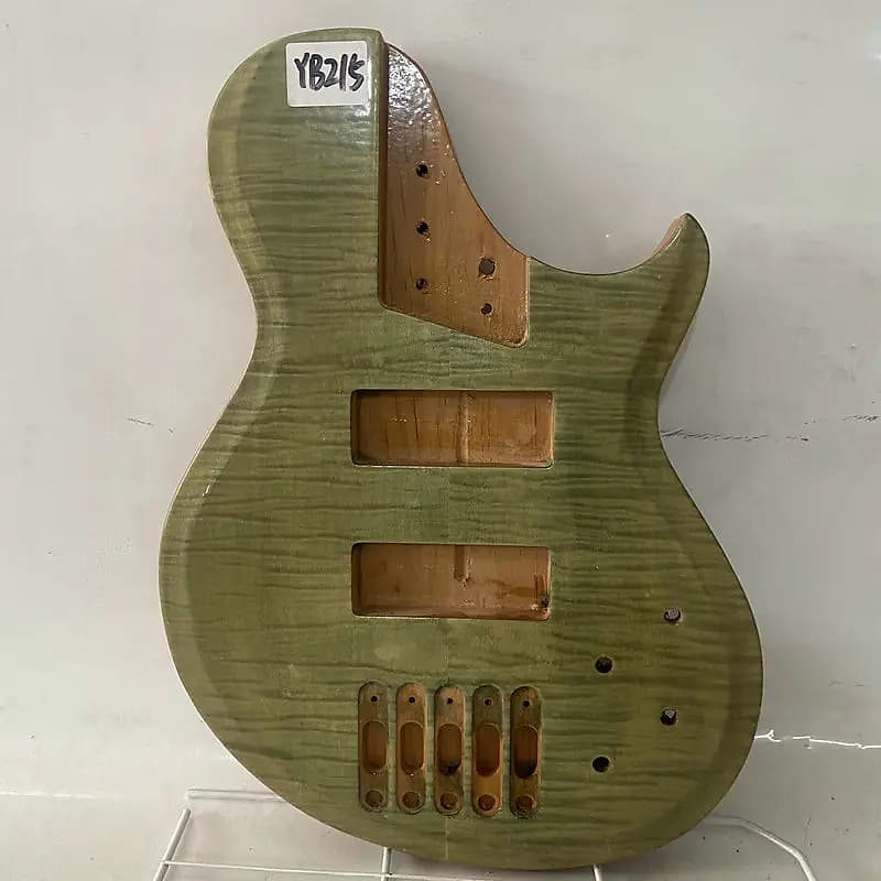 5 String Bass Alder Wood Body with Tiger Maple Top | Reverb UK