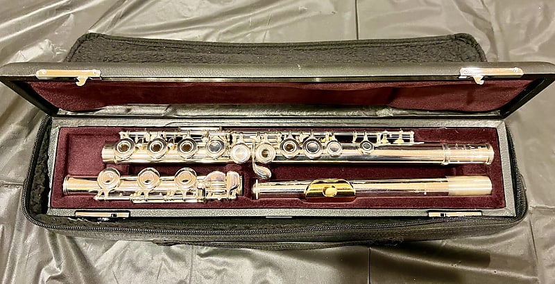 Yamaha YFL-371 “Allegro” Intermediate Flute - Open Hole, | Reverb