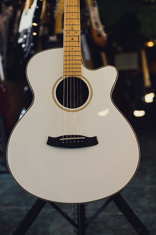 Tanglewood TW4 BLW | Reverb