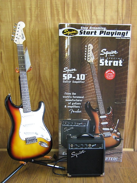 Squier SE Special Guitar With Squier® SP-10 Amp Start Playing | Reverb