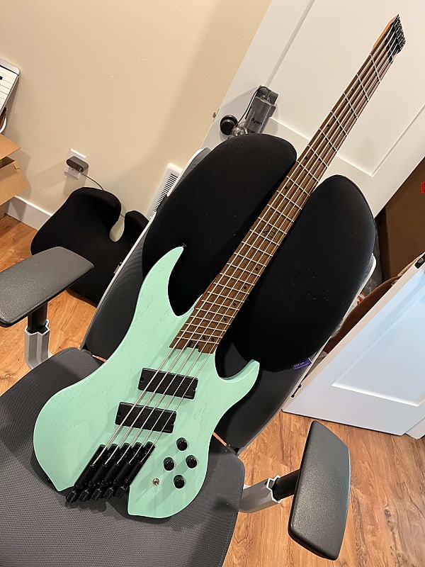 Legator WR5F Wraith 5-String Bass 2021 Headless | Reverb