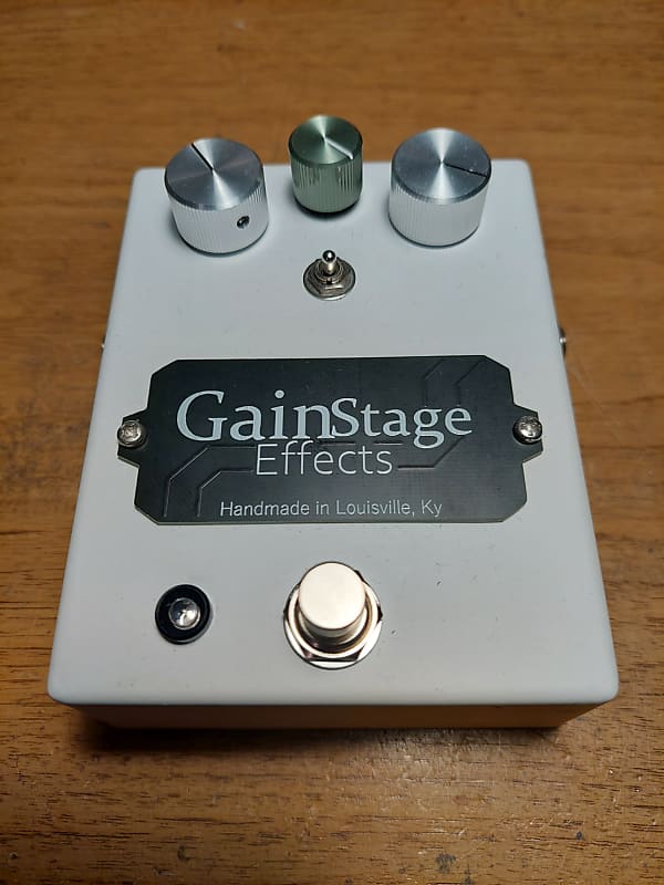 Gain Stage Effects The Buzzedrite (Mosrite Fuzzrite Clone) | Reverb
