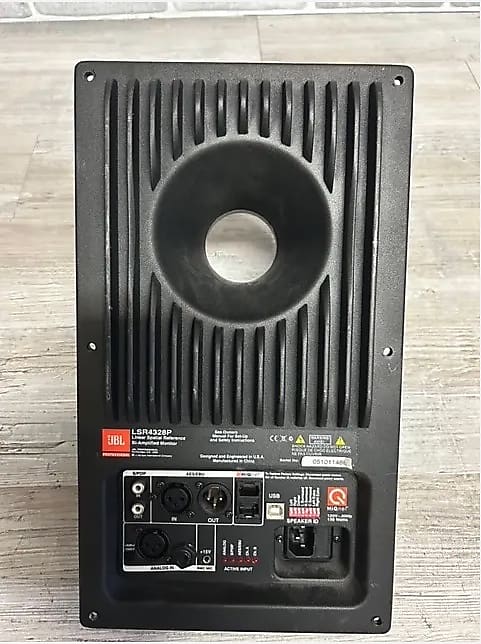 JBL LSR4328P Rear Panel & Amplifier | Reverb