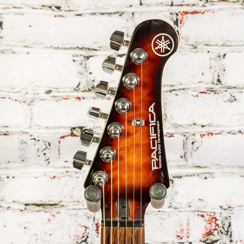Yamaha - Pacifica PAC212VQM - Solid Body HSS Electric Guitar Yamaha - Pacifica PAC212VQM - Solid Body HSS Electric Guitar