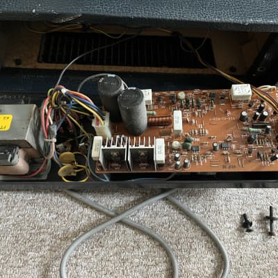 TOA Powered Mixer MX-401 4 Channel 300W | Reverb