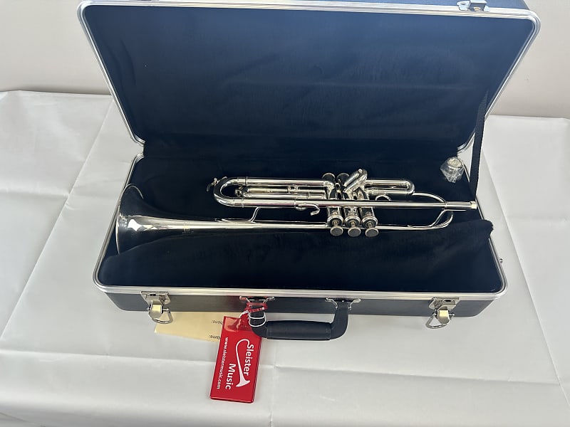 Besson International Trumpet - Silver | Reverb
