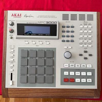 Akai MPC 3000 | Reverb