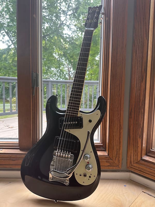 Mosrite Ventures Guitar w/ Built-in Amplifier (MIJ) | Reverb