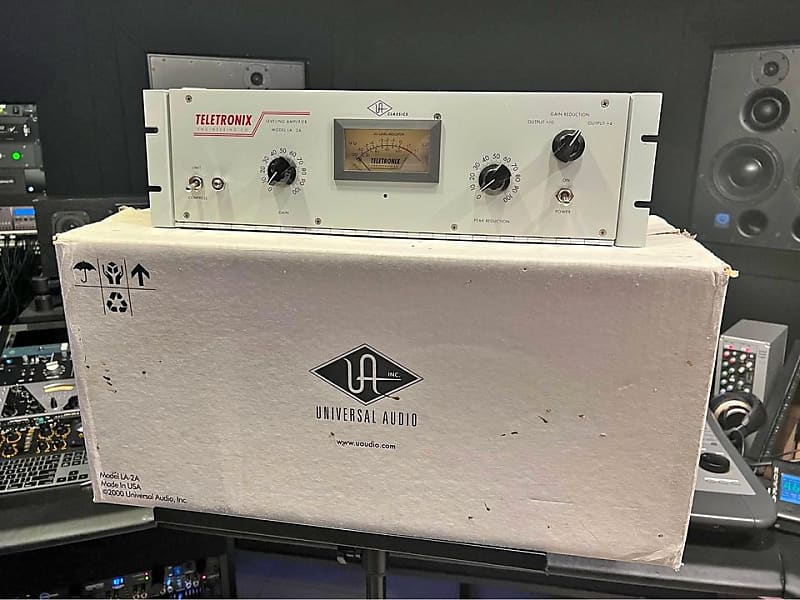 Universal Audio LA-2A leveling amplifier | Reverb UK