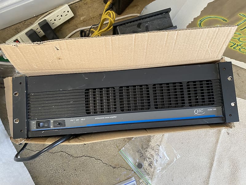 QSC Model 1400 | Reverb