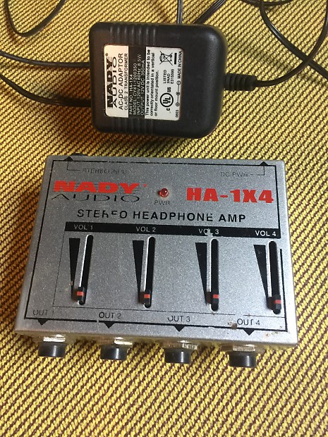 Headphone Amplifier/Splitter 4 Channels | Reverb