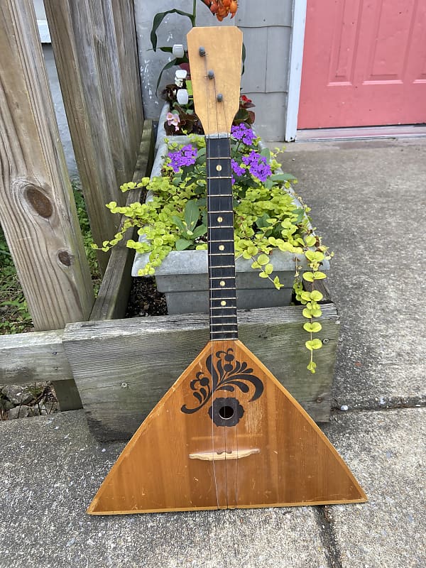 Balalaika 3 string folk instrument | Reverb